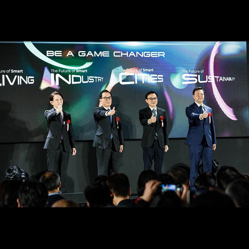 Sharp Debuts Game-Changing Innovations to Future Proof Industries and ...