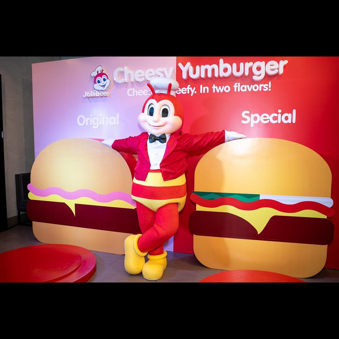 Cheesy & Beefy, Now in Two Flavors: Jollibee’s Cheesy Yumburger Levels ...